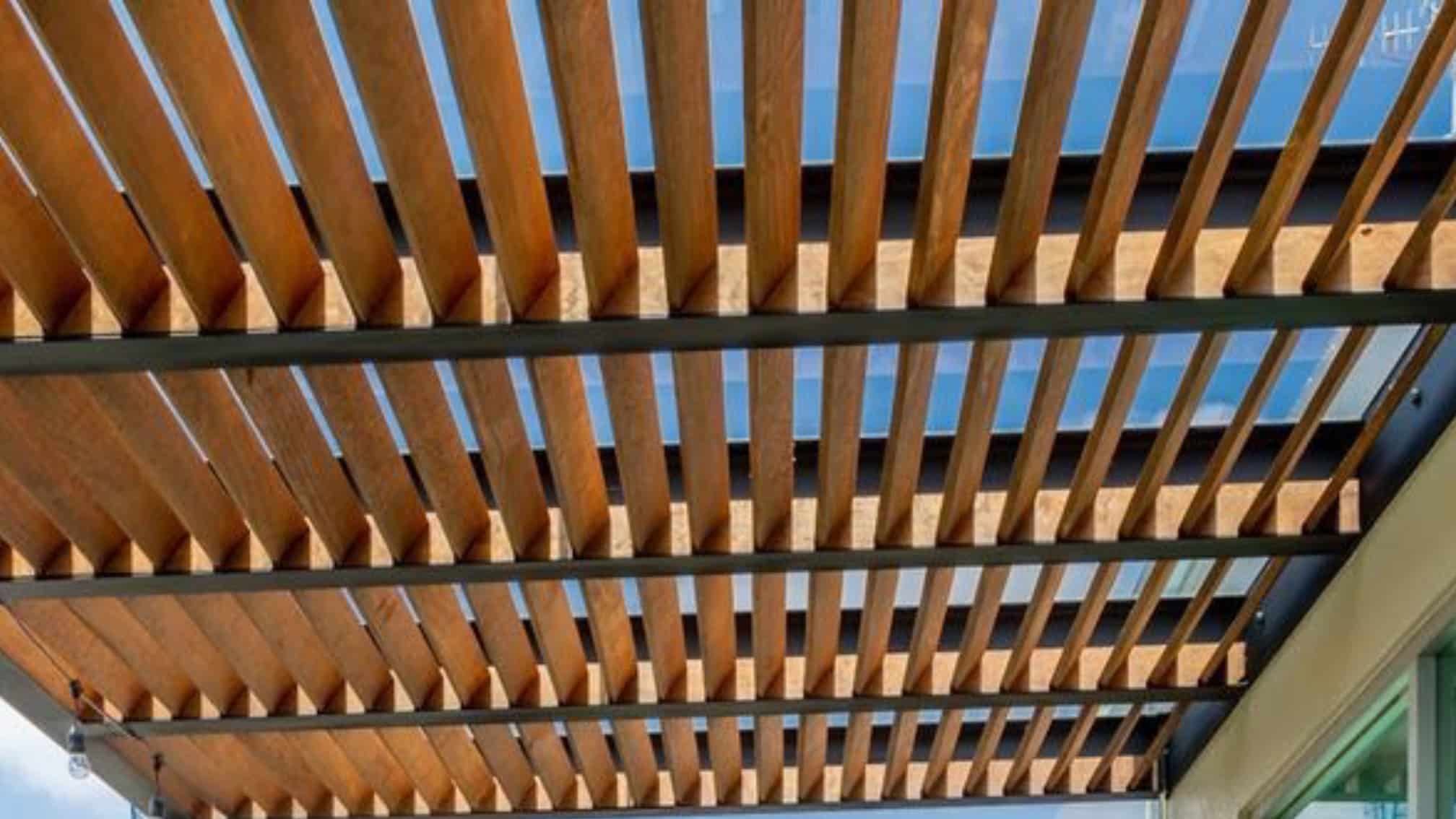 6 pasos para instalar tu techo sol y sombra - Cover Prime